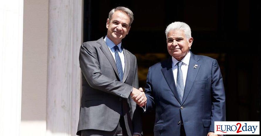 Mitsotakis meets with the President of Panama and signs agreements