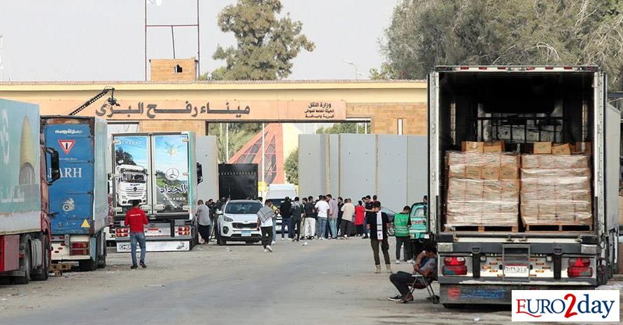 Διανεμήθηκε η βοήθεια που μεταφέρθηκε με 120 φορτηγά στη Γάζα, λέει το ...